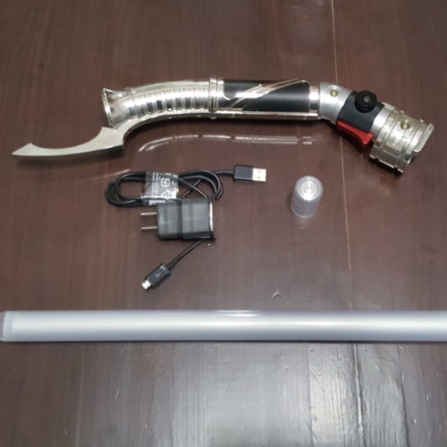 50% Discount. Clear-Out Promo - SaberForge Count Lightsaber @ S$ 400 ...