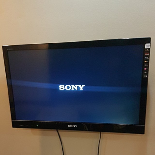 Sony Bravia 32" LED TV, TV & Home Appliances, TV & Entertainment, TV on ...
