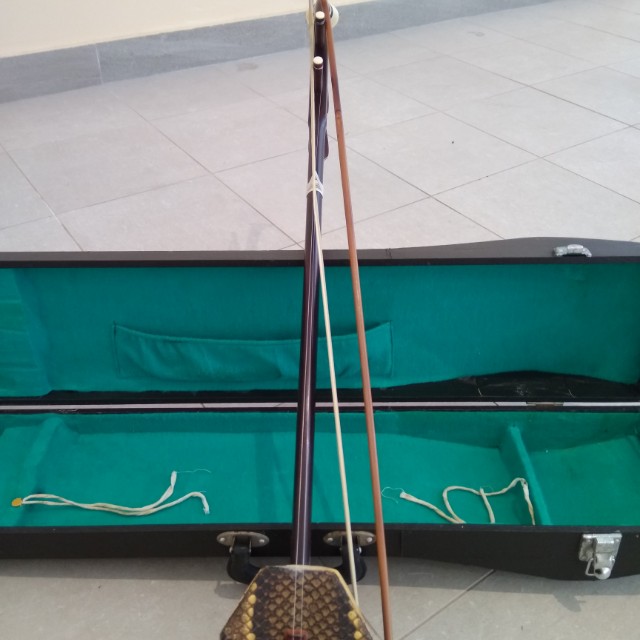 Erhu 二胡 Hobbies And Toys Music And Media Musical Instruments On Carousell