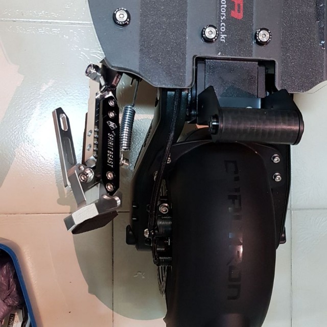 Spirit beast side stand mount bracket only Dualtron, Sports Equipment ...