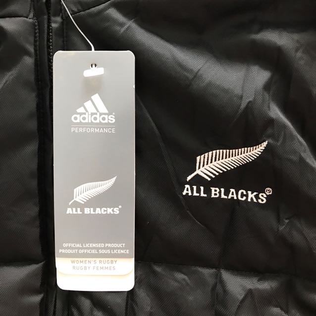 All Blacks Vest, Men's Fashion, Activewear on Carousell