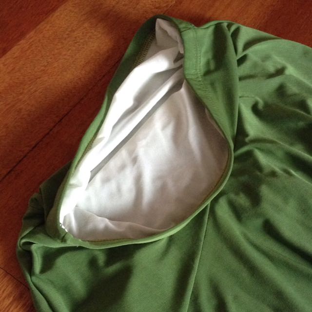 Flowy skirt with gutter, Women's Fashion, Bottoms, Skirts on Carousell