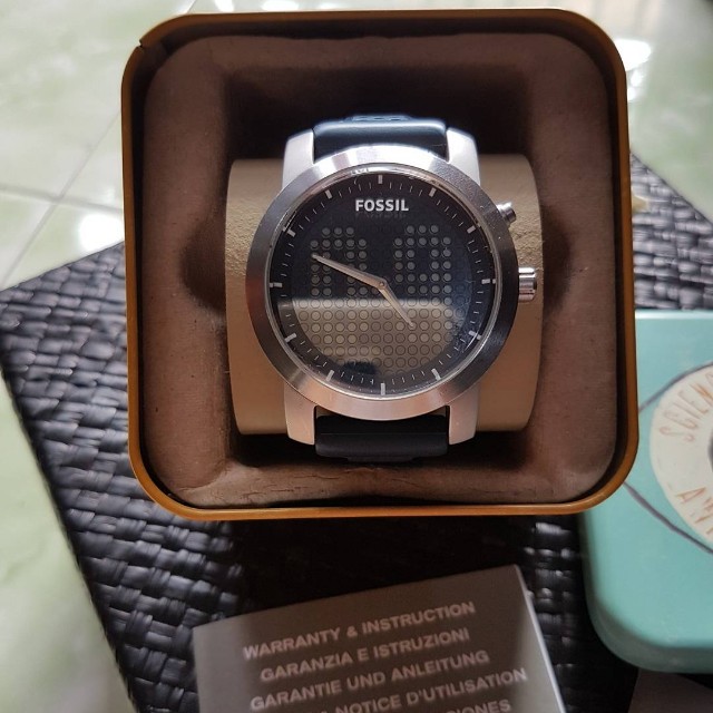 Jam tangan Fossil limited, Fesyen Wanita, Jam Tangan di Carousell