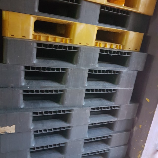Palate. Warehouse usage to store goods, Everything Else on Carousell