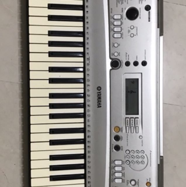 Yamaha keyboard, Hobbies & Toys, Music & Media, Musical Instruments on ...