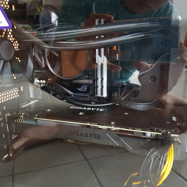 Custom Gaming PC nzxt H400I black, Computers & Tech, Desktops on Carousell