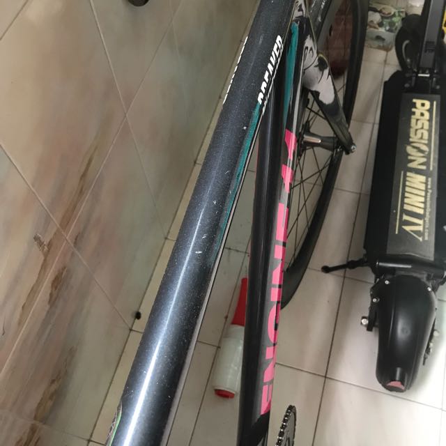 Engine 11 breaker full bike, Sports Equipment, Bicycles & Parts ...