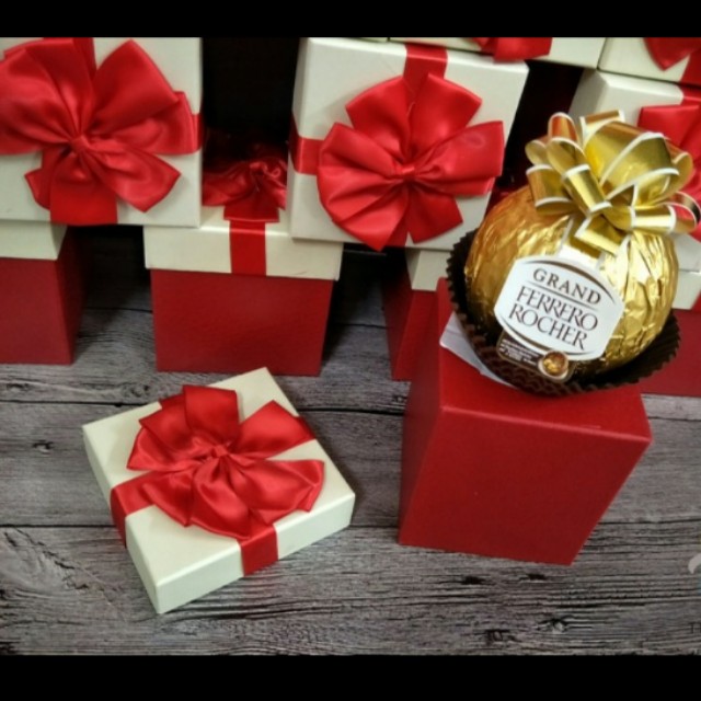 Giant Ferrero Chocolate Valentines Day special edition, Food & Drinks ...