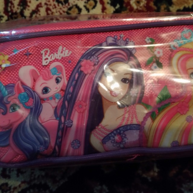 Barbie Pencil Case, Bayi & Anak, Baju Anak Perempuan di Carousell