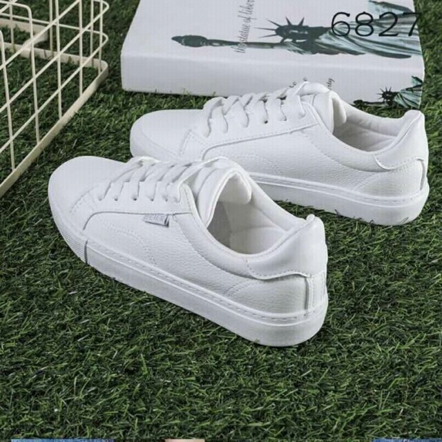 JS- Korean All White Rubber Shoes, Women's Fashion, Footwear, Sneakers ...