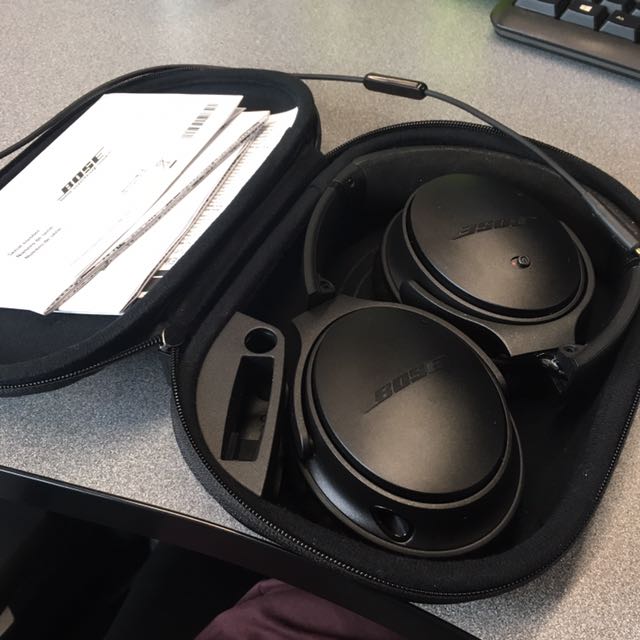 Bose QC 25 limited edition black, Audio, Headphones & Headsets on Carousell