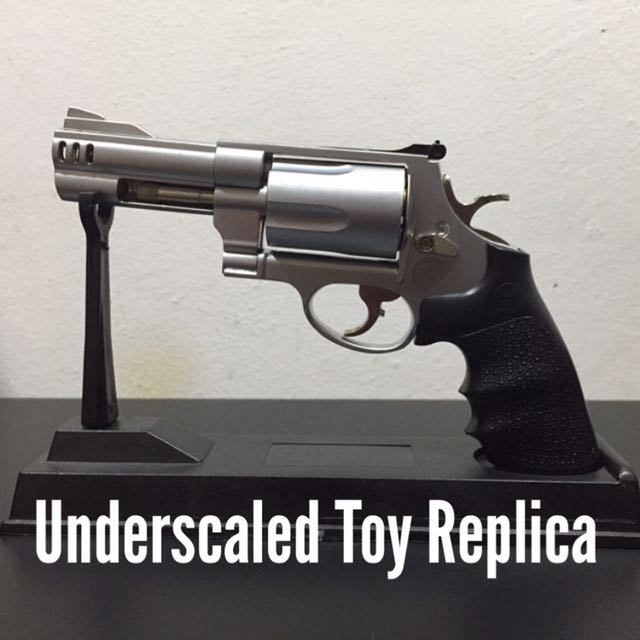 Miniature Replica Toy Smith & Wesson M500 Revolver, Hobbies & Toys ...