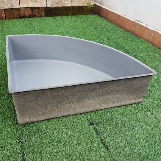 Quadrant Fibre Glass Water Feature Pond, Pet Supplies, Homes & Other ...