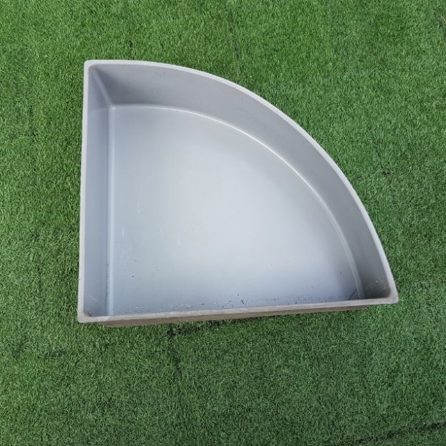 Quadrant Fibre Glass Water Feature Pond, Pet Supplies, Homes & Other ...