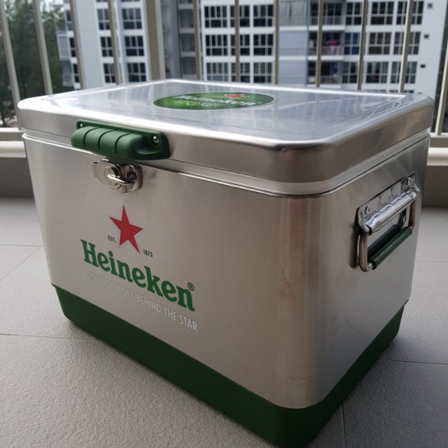 Cooler box (Heineken), Food & Drinks, Beverages on Carousell