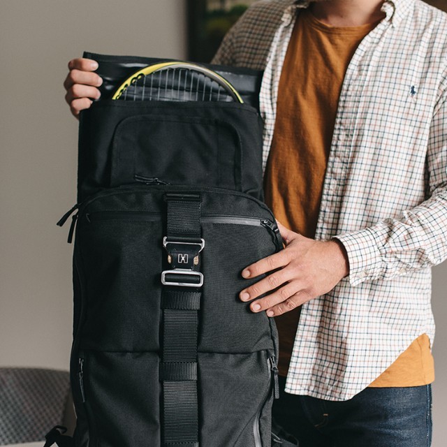 SOLD BN Huru Backpack 22L/40L Cabin Size, Men's Fashion, Bags ...