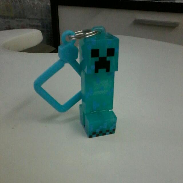 Minecraft Hanger, Toys & Games, Bricks & Figurines on Carousell