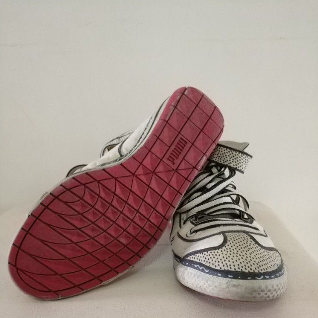 Puma sneakers in comic detail, Men's Fashion, Footwear, Sneakers on ...