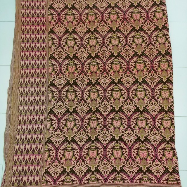 Arabic throw blanket, Furniture & Home Living, Home Decor, Cushions ...