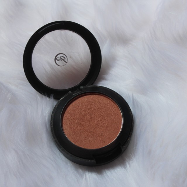 EB Blush Earth, Beauty & Personal Care, Face, Face Care on Carousell