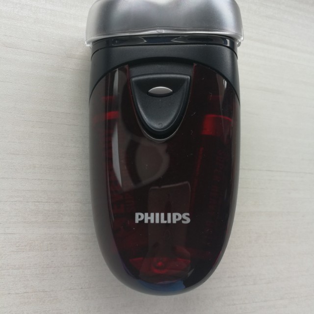 Philips Electric Razor, Health & Beauty, Men's Grooming on Carousell