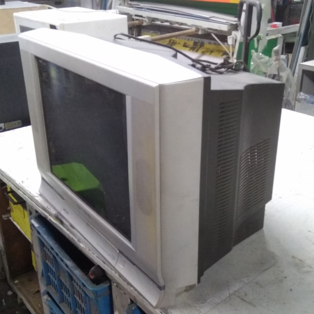 Toshiba 20 inch CRT TV, TV & Home Appliances, TV & Entertainment, TV on ...