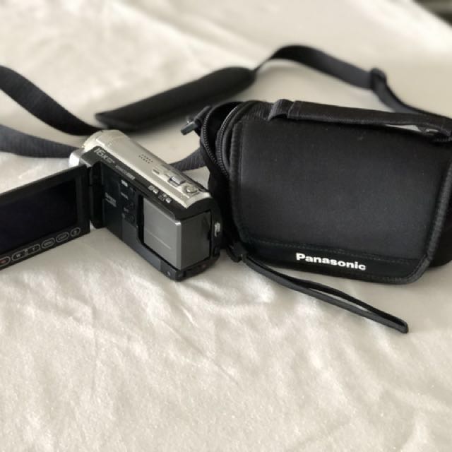 Panasonic Full HD Handycam . HDC-TM10, Photography, Video Cameras on ...