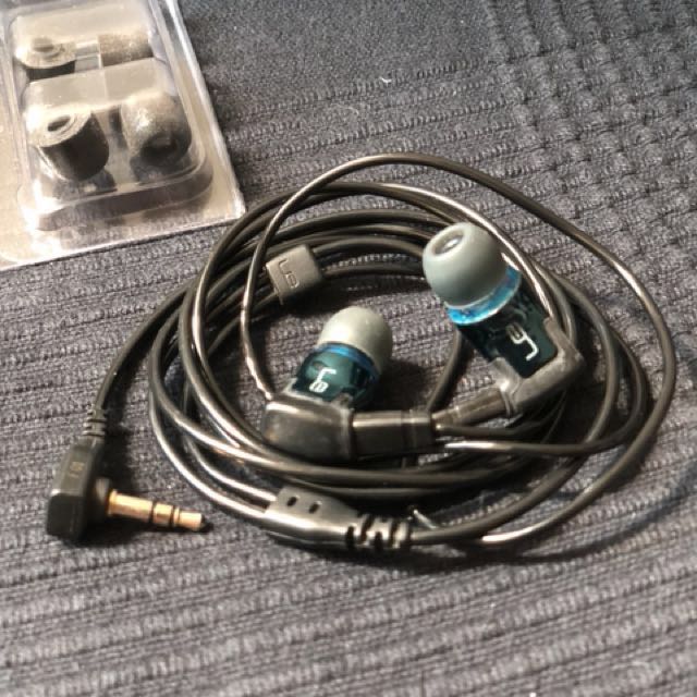 Ultimate Ear Triple-fi 10 Pro, Audio, Headphones & Headsets on Carousell