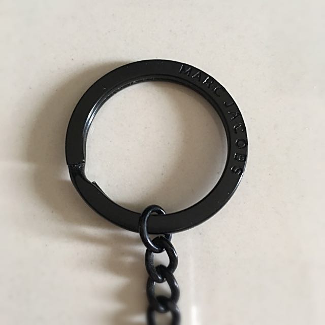 Marc Jacobs Key Holder, Men's Fashion, Watches & Accessories, Jewelry ...