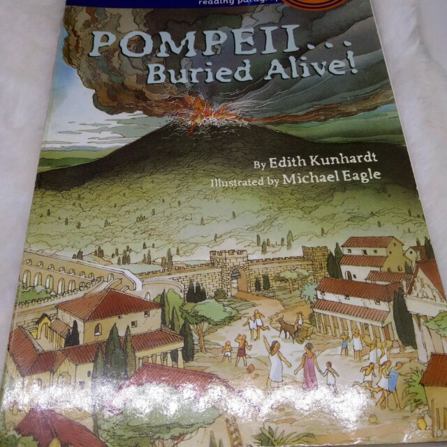 Pompeii buried alive, Buku & Alat Tulis, Buku di Carousell