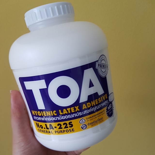 TOA Latex Glue, Hobbies & Toys, Stationery & Craft, Craft Supplies ...