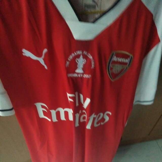 Arsenal 2017 fa cup kit jersey with giroud 12, Men's Fashion, Tops ...