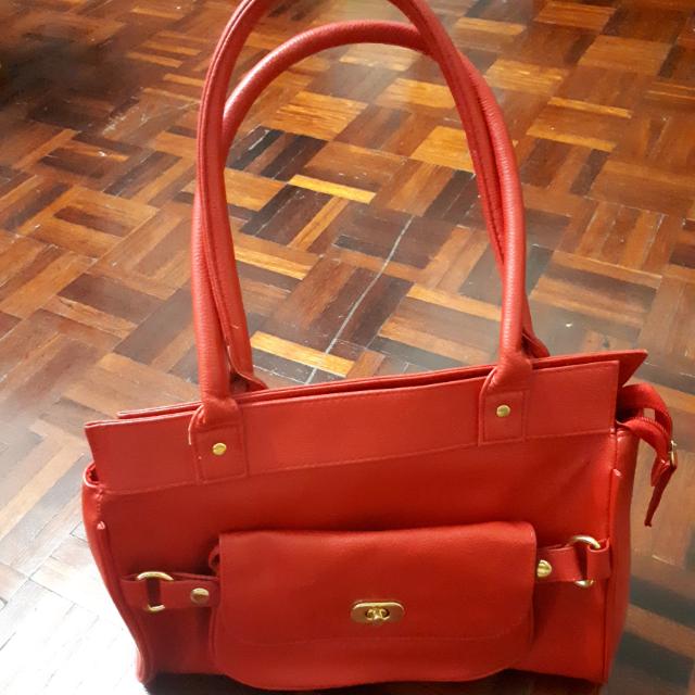 Avon Scarlet Red Shoulder Tote Handbag, Women's Fashion, Bags & Wallets ...