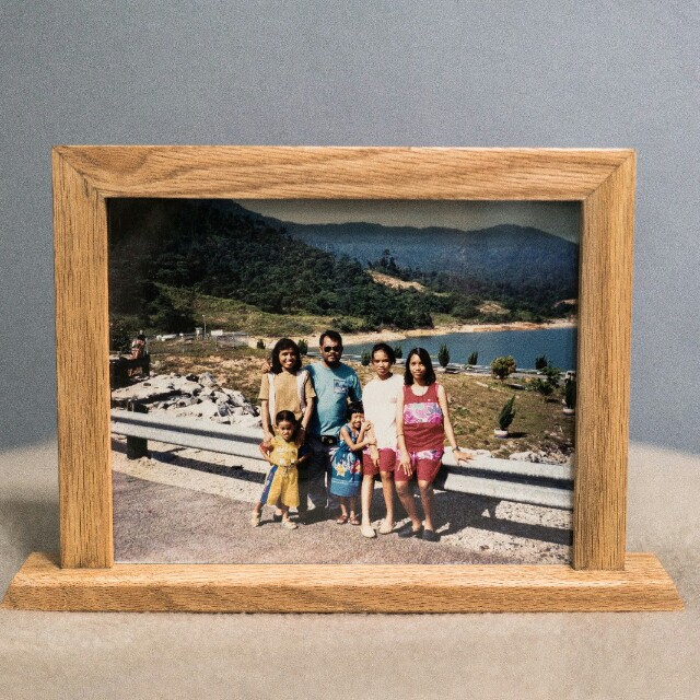 (Pre-order) Free-standing photo frame, Bulletin Board, Preorders on ...