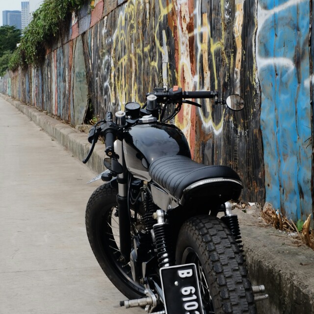 Modifikasi Cafe Racer Honda Tiger 800 | Reviewmotors.co