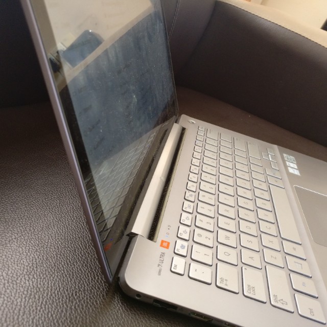 Laptop - Samsung Ultra light 740U i5 1.8Ghz Windows 10 with SSD ...