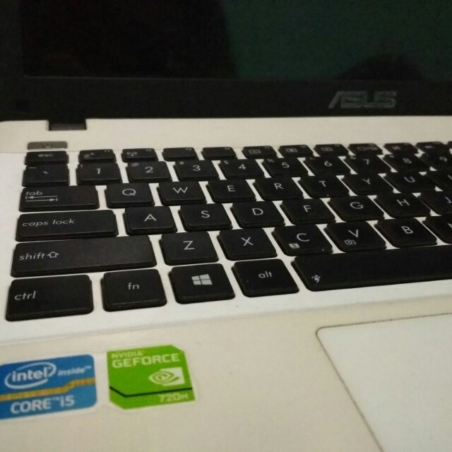 Laptop Asus A550C, Elektronik, Komputer, Desktop di Carousell