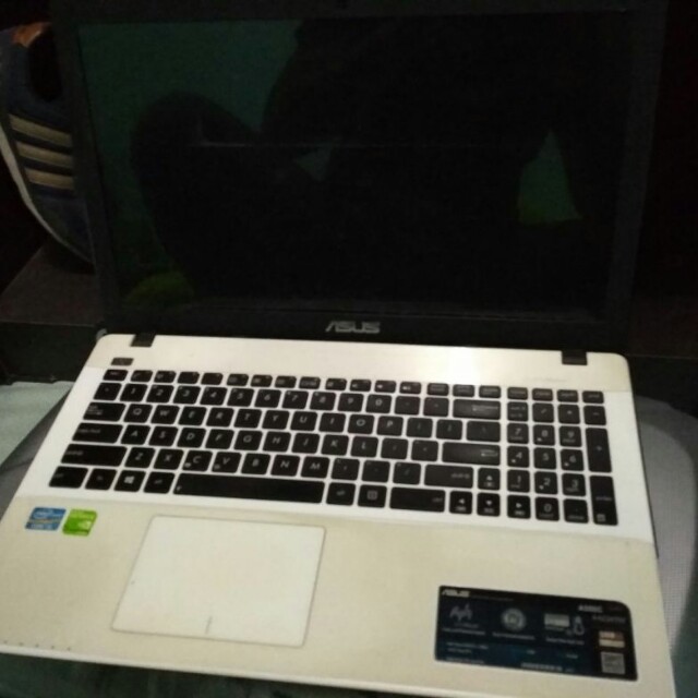 Laptop Asus A550C, Elektronik, Komputer, Desktop di Carousell