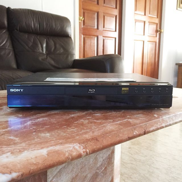Sony blu-ray player BDP-S300, TV & Home Appliances, TV & Entertainment ...