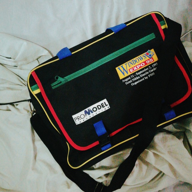Vintage 90s Windows Expo Messenger/Laptop Bag, Computers & Tech ...