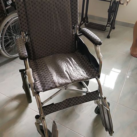 Dr Hopkin Compact Wheel Chair, Health & Nutrition, Assistive ...