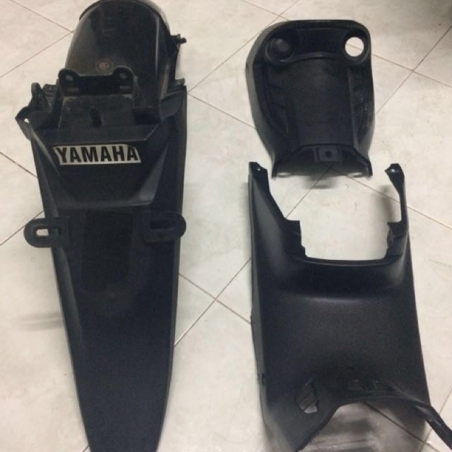Inner,tail cover Lc v1 original motor.........3 barang Rm50 sahaja ...