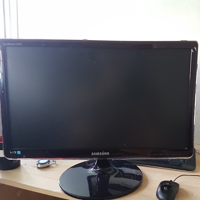 Samsung LED 24" COMPUTER MONITOR, Computers & Tech, Desktops on Carousell