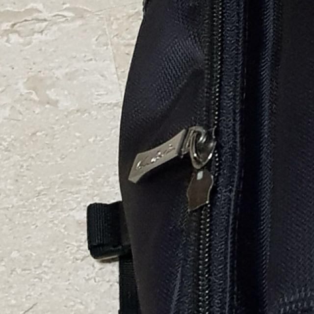 Van Garie compact laptop backpack, Men's Fashion, Bags, Briefcases on ...