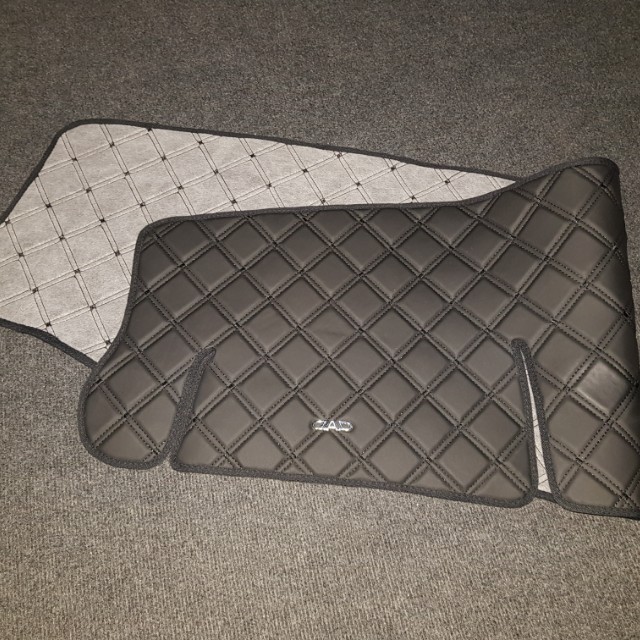 DAD DASH MAT TOYOTA HIACE, Car Accessories on Carousell