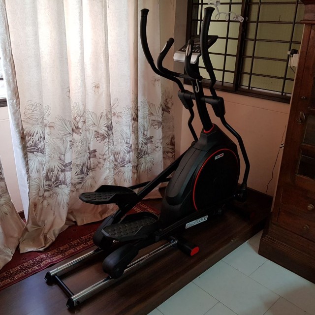 Garage sale!! Ironmaster elliptical machine with heart beat sensor and ...