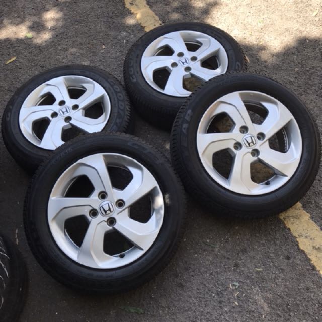 Original city 15 inch sports rim tyre 70%, Auto Accessories on Carousell