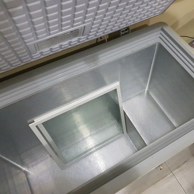 SELLING CHEST FREEZER/BAR FRIDGE, Home Appliances on Carousell