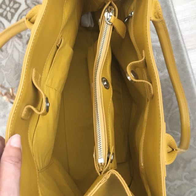 Authentic Agnes bag, Women's Fashion, Bags & Wallets, Tote Bags on ...