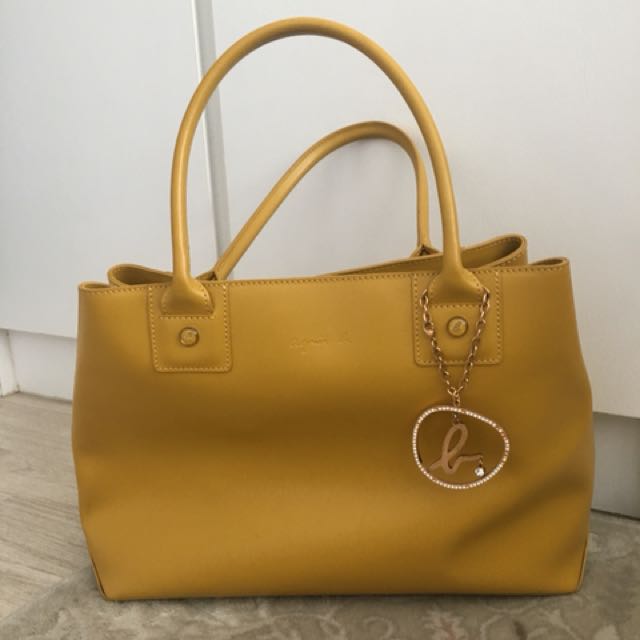 Authentic Agnes bag, Women's Fashion, Bags & Wallets, Tote Bags on ...